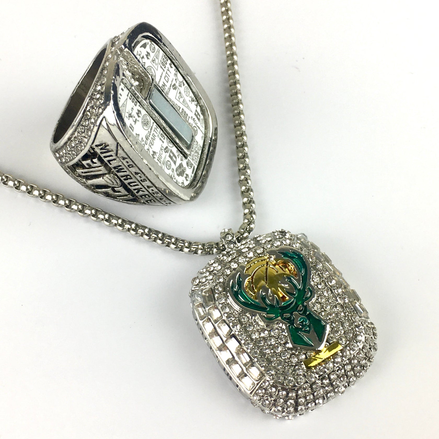 Milwaukee Bucks Championship Ring 2021 – Peterskorner.com